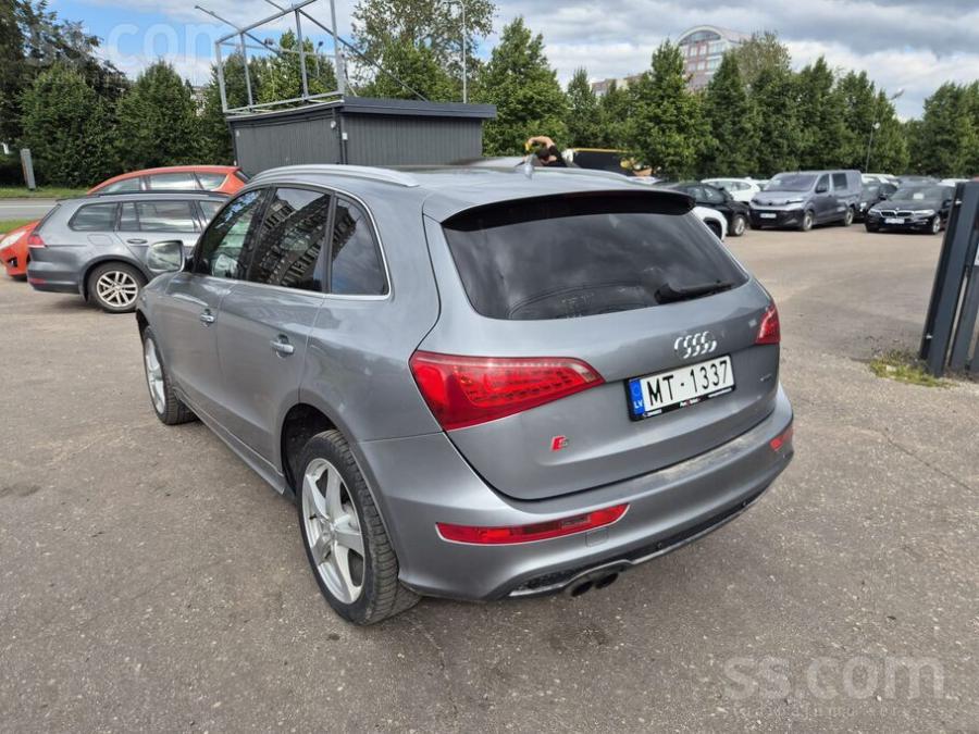 Pelēks Audi Q5 2009 Rīga, ar dzinēja tilpumu 2.00 L un nobraukumu 358 tūkst. km par 7790 €, foto 9 vietnē AUTOMOTO.COM.LV