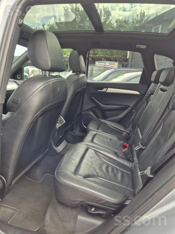 Pelēks Audi Q5 2009 Rīga, ar dzinēja tilpumu 2.00 L un nobraukumu 358 tūkst. km par 7790 €, foto 11 vietnē AUTOMOTO.COM.LV