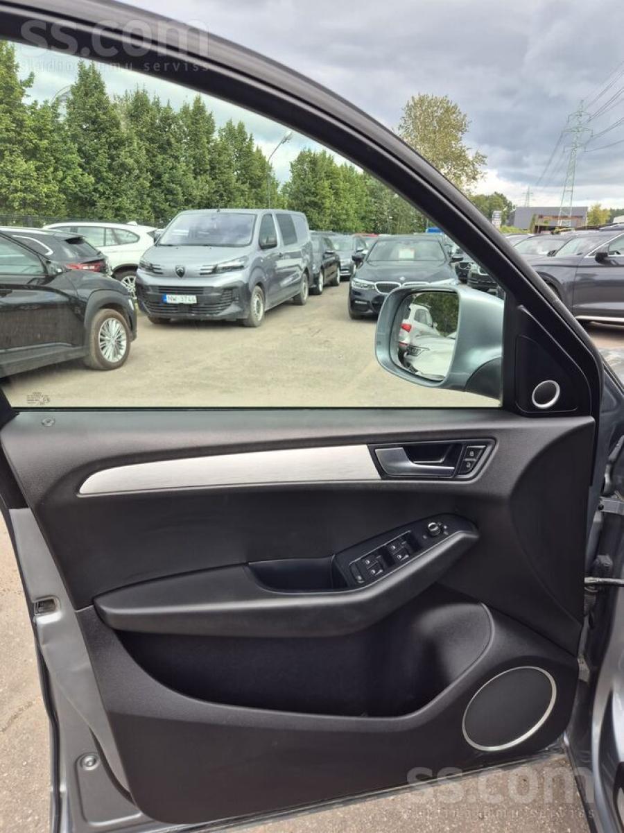 Pelēks Audi Q5 2009 Rīga, ar dzinēja tilpumu 2.00 L un nobraukumu 358 tūkst. km par 7790 €, foto 15 vietnē AUTOMOTO.COM.LV