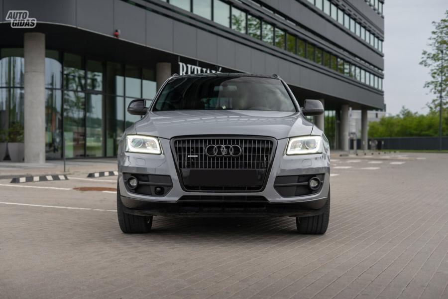 Grey Audi Q5 2009 in Plunge, with an engine capacity of 3.00 L and mileage of 355 thousand km for 9500 €, photo 4 on AUTOMOTO.COM.LV