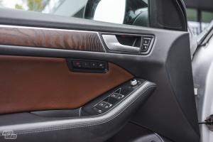 Grey Audi Q5 2009 in Plunge, with an engine capacity of 3.00 L and mileage of 355 thousand km for 9500 €, photo 22 on AUTOMOTO.COM.LV