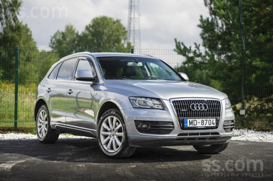 Grey Audi Q5 2009 in Riga, with an engine capacity of 3.00 L and mileage of 392 thousand km for 7390 €, photo 4 on AUTOMOTO.COM.LV