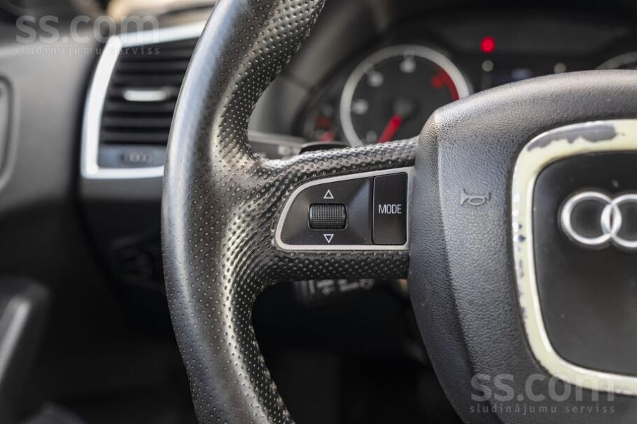 Grey Audi Q5 2009 in Riga, with an engine capacity of 3.00 L and mileage of 392 thousand km for 7390 €, photo 14 on AUTOMOTO.COM.LV
