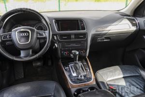 Grey Audi Q5 2009 in Riga, with an engine capacity of 3.00 L and mileage of 392 thousand km for 7390 €, photo 19 on AUTOMOTO.COM.LV
