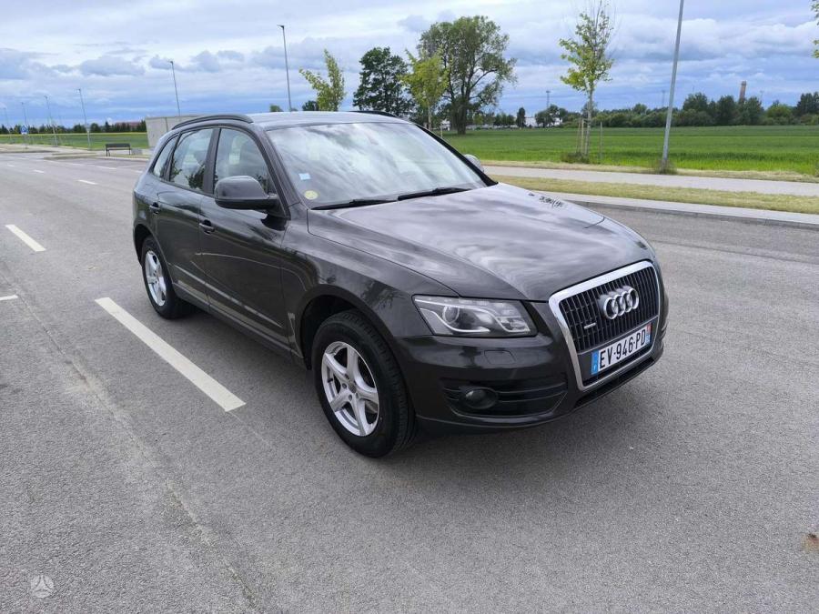 Pelēks Audi Q5 2009 Marijampole, ar dzinēja tilpumu 1.97 L un nobraukumu 290 tūkst. km par 7500 €, foto 8 vietnē AUTOMOTO.COM.LV