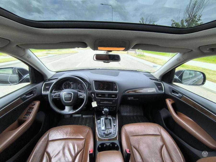 Pelēks Audi Q5 2009 Marijampole, ar dzinēja tilpumu 1.97 L un nobraukumu 290 tūkst. km par 7500 €, foto 11 vietnē AUTOMOTO.COM.LV