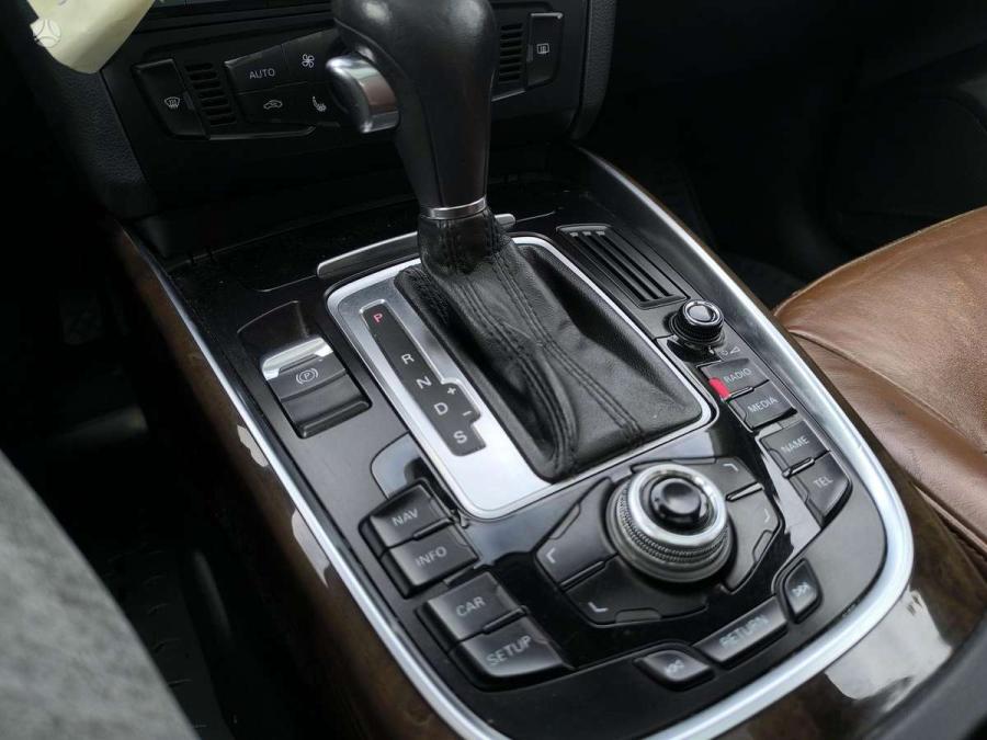Pelēks Audi Q5 2009 Marijampole, ar dzinēja tilpumu 1.97 L un nobraukumu 290 tūkst. km par 7500 €, foto 20 vietnē AUTOMOTO.COM.LV