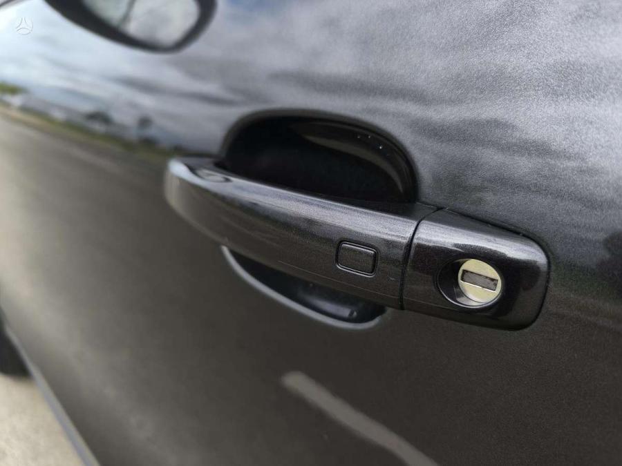 Pelēks Audi Q5 2009 Marijampole, ar dzinēja tilpumu 1.97 L un nobraukumu 290 tūkst. km par 7500 €, foto 25 vietnē AUTOMOTO.COM.LV