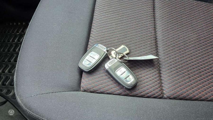 Pelēks Audi Q5 2009 Kauņa, ar dzinēja tilpumu 1.97 L un nobraukumu 320 tūkst. km par 6850 €, foto 17 vietnē AUTOMOTO.COM.LV