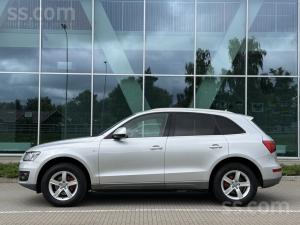Grey Audi Q5 2009 in Rezekne, with an engine capacity of 2.00 L and mileage of 303 thousand km for 8990 €, photo 7 on AUTOMOTO.COM.LV