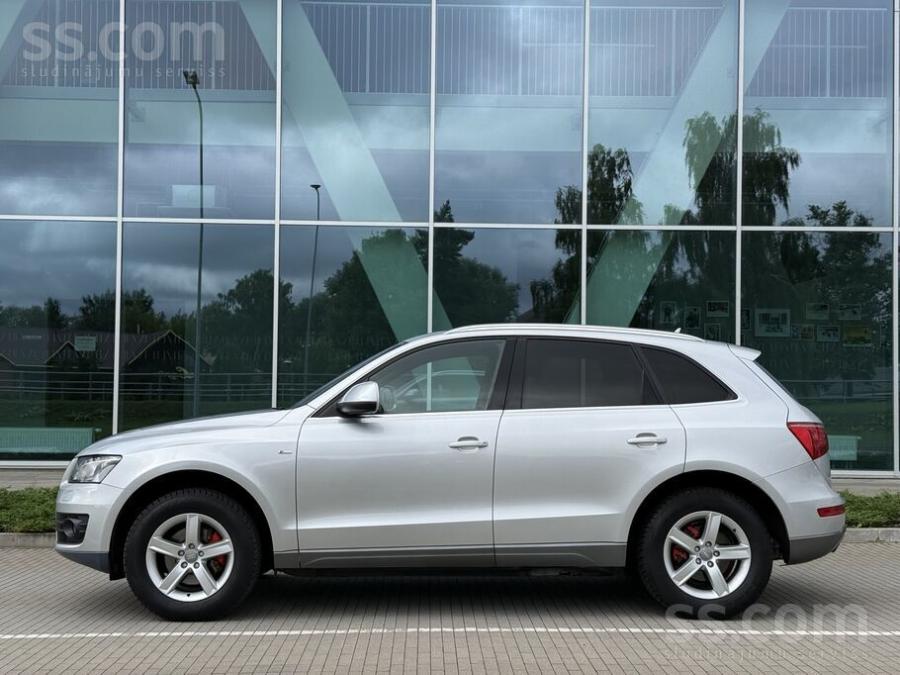 Grey Audi Q5 2009 in Rezekne, with an engine capacity of 2.00 L and mileage of 303 thousand km for 8990 €, photo 7 on AUTOMOTO.COM.LV
