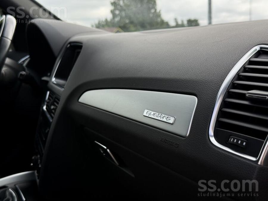 Grey Audi Q5 2009 in Rezekne, with an engine capacity of 2.00 L and mileage of 303 thousand km for 8990 €, photo 22 on AUTOMOTO.COM.LV