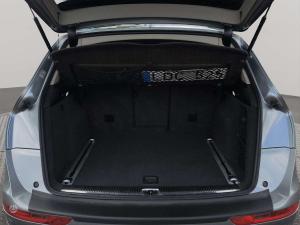 Grey Audi Q5 2009 in Vilnius, with an engine capacity of 3.00 L and mileage of 314 thousand km for 5999 €, photo 12 on AUTOMOTO.COM.LV