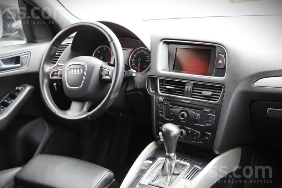 Pelēks Audi Q5 2009 Rīga, ar dzinēja tilpumu 3.00 L un nobraukumu 306 tūkst. km par 7995 €, foto 12 vietnē AUTOMOTO.COM.LV