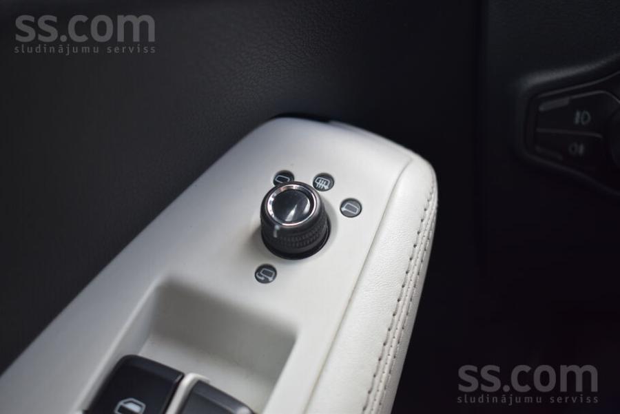 Pelēks Audi Q5 2009 Kuldīga, ar dzinēja tilpumu 3.00 L un nobraukumu 0 tūkst. km par 8350 €, foto 20 vietnē AUTOMOTO.COM.LV
