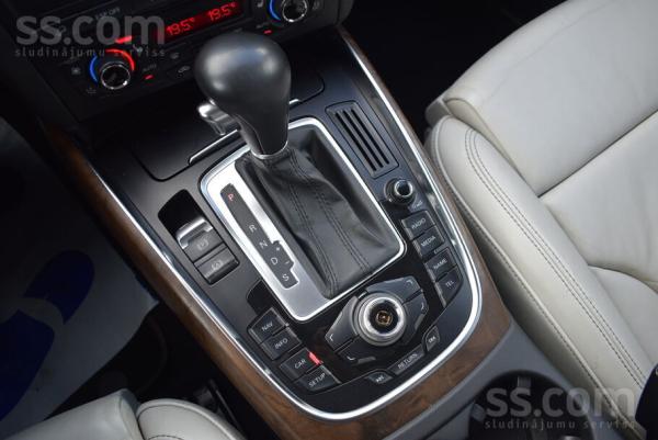 Pelēks Audi Q5 2009 Kuldīga, ar dzinēja tilpumu 3.00 L un nobraukumu 0 tūkst. km par 8350 €, foto 10 vietnē AUTOMOTO.COM.LV