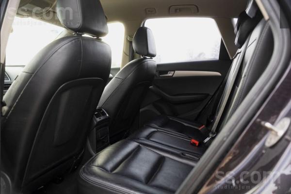 Grey Audi Q5 2009 in Ogre, with an engine capacity of 2.00 L and mileage of 349 thousand km for 6000 €, photo 10 on AUTOMOTO.COM.LV