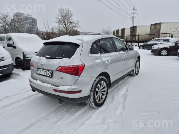 Pelēks Audi Q5 2010 Rīga, ar dzinēja tilpumu 3.00 L un nobraukumu 370 tūkst. km par 8990 €, foto 6 vietnē AUTOMOTO.COM.LV