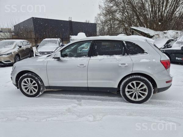 Pelēks Audi Q5 2010 Rīga, ar dzinēja tilpumu 3.00 L un nobraukumu 370 tūkst. km par 8990 €, foto 9 vietnē AUTOMOTO.COM.LV