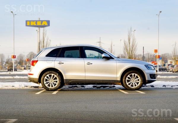 Pelēks Audi Q5 2010 Rīga, ar dzinēja tilpumu 3.00 L un nobraukumu 370 tūkst. km par 8990 €, foto 5 vietnē AUTOMOTO.COM.LV