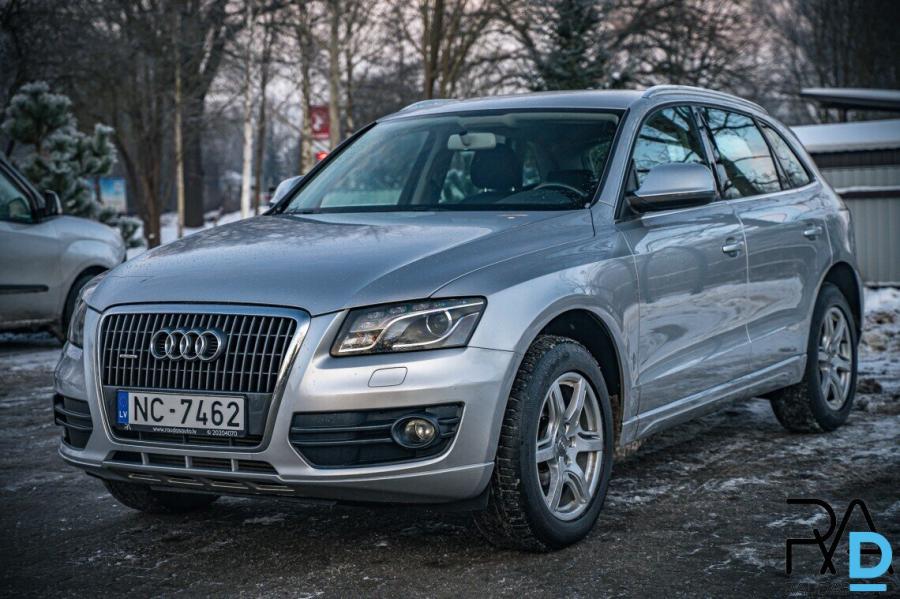 Pelēks Audi Q5 2010 Rīga, ar dzinēja tilpumu 2.00 L un nobraukumu 84 tūkst. km par 8990 €, foto 1 vietnē AUTOMOTO.COM.LV