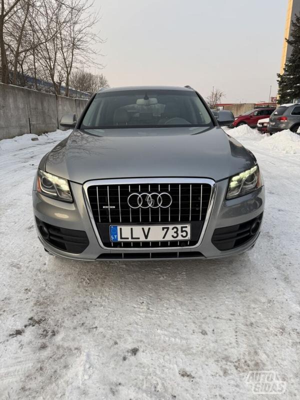Grey Audi Q5 2010 in Klaipeda, with an engine capacity of 3.20 L and mileage of 269 thousand km for 8300 €, photo 2 on AUTOMOTO.COM.LV