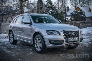 Grey Audi Q5 2010 in Riga, with an engine capacity of 2.00 L and mileage of 0 thousand km for 8990 €, photo 3 on AUTOMOTO.COM.LV