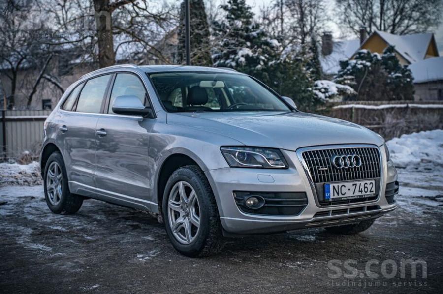 Grey Audi Q5 2010 in Riga, with an engine capacity of 2.00 L and mileage of 0 thousand km for 8990 €, photo 3 on AUTOMOTO.COM.LV