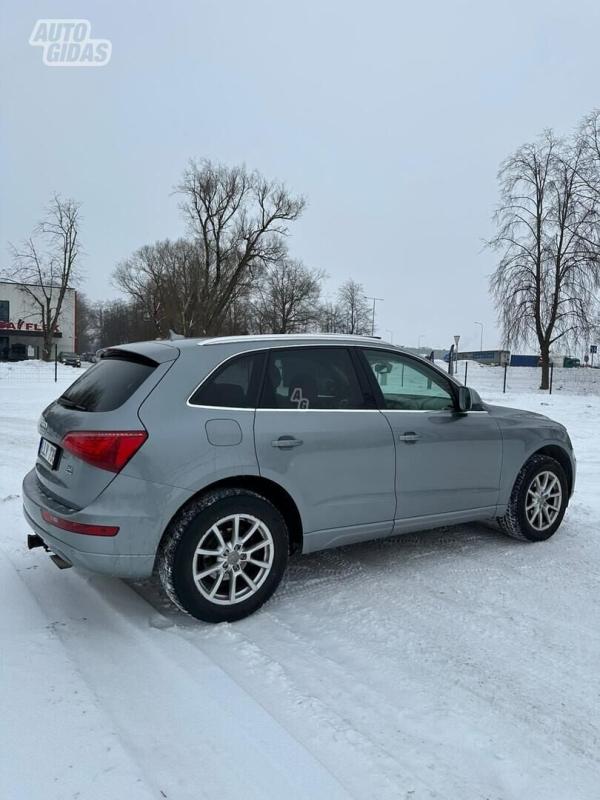 Pelēks Audi Q5 2010 Klaipėda, ar dzinēja tilpumu 3.20 L un nobraukumu 292 tūkst. km par 8000 €, foto 3 vietnē AUTOMOTO.COM.LV