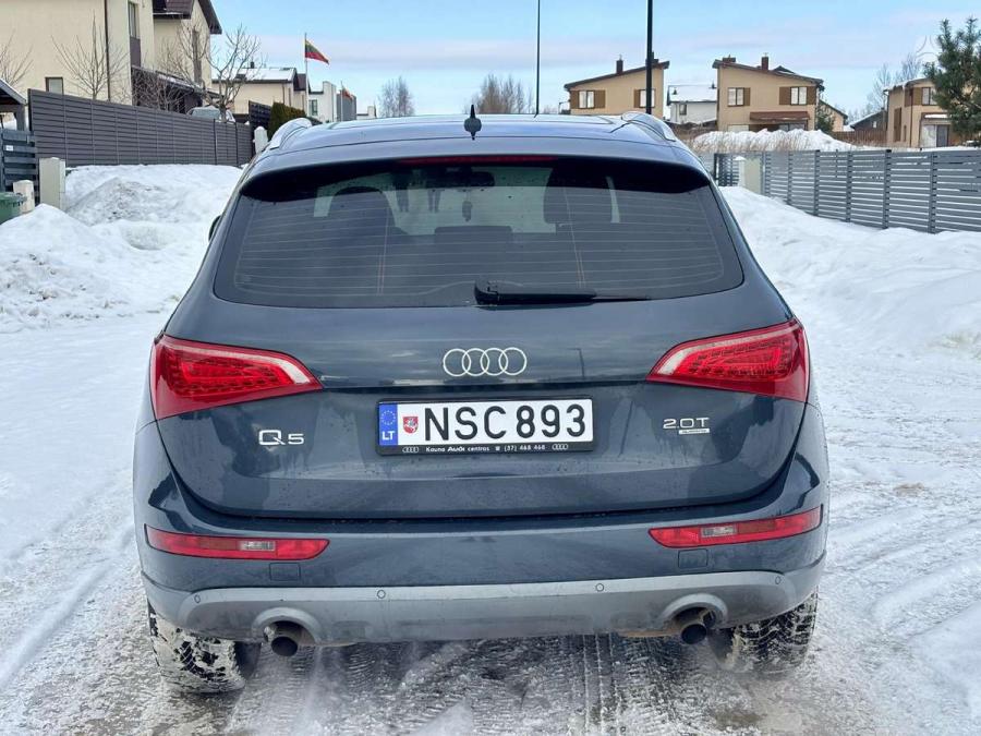 Grey Audi Q5 2010 in Vilnius, with an engine capacity of 1.98 L and mileage of 230 thousand km for 6500 €, photo 4 on AUTOMOTO.COM.LV