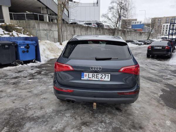 Pelēks Audi Q5 2010 Viļņa, ar dzinēja tilpumu 1.97 L un nobraukumu 307 tūkst. km par 7300 €, foto 5 vietnē AUTOMOTO.COM.LV