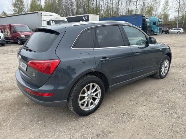 Grey Audi Q5 2010 in Kaunas, with an engine capacity of 2.00 L and mileage of 297 thousand km for 9950 €, photo 4 on AUTOMOTO.COM.LV