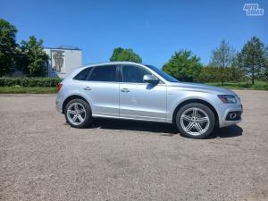 Grey Audi Q5 2010 in Kaunas, with an engine capacity of 3.20 L and mileage of 221 thousand km for 7700 €, photo 5 on AUTOMOTO.COM.LV