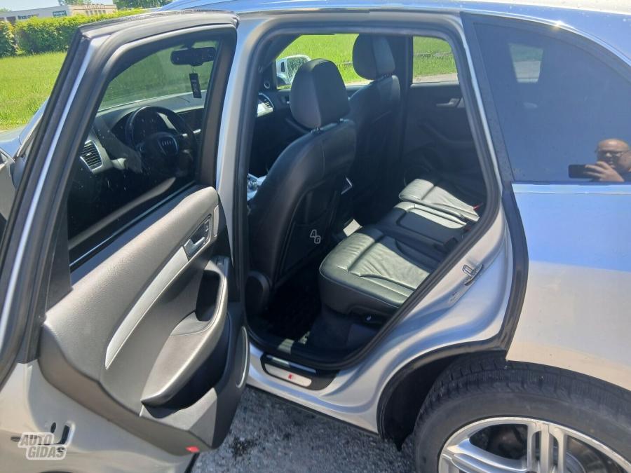 Grey Audi Q5 2010 in Kaunas, with an engine capacity of 3.20 L and mileage of 221 thousand km for 7700 €, photo 10 on AUTOMOTO.COM.LV