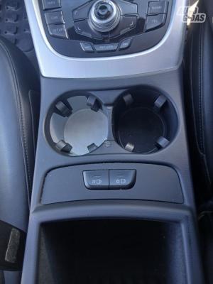 Grey Audi Q5 2010 in Kaunas, with an engine capacity of 3.20 L and mileage of 221 thousand km for 7700 €, photo 15 on AUTOMOTO.COM.LV