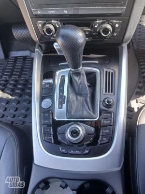 Grey Audi Q5 2010 in Kaunas, with an engine capacity of 3.20 L and mileage of 221 thousand km for 7700 €, photo 16 on AUTOMOTO.COM.LV