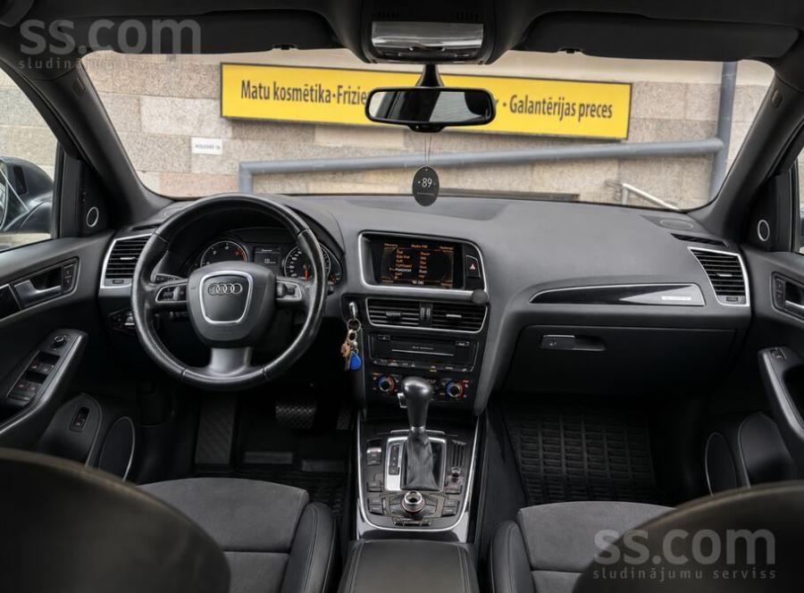 Grey Audi Q5 2010 in Jelgava, with an engine capacity of 3.00 L and mileage of 303 thousand km for 9599 €, photo 8 on AUTOMOTO.COM.LV