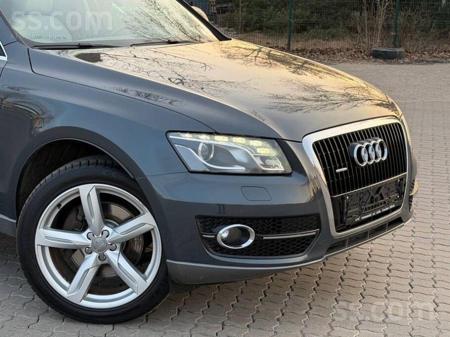 Pelēks Audi Q5 2010 Rīga, ar dzinēja tilpumu 3.00 L un nobraukumu 0 tūkst. km par 8550 €, foto 14 vietnē AUTOMOTO.COM.LV