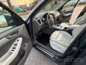 Pelēks Audi Q5 2010 Rīga, ar dzinēja tilpumu 3.00 L un nobraukumu 0 tūkst. km par 8550 €, foto 22 vietnē AUTOMOTO.COM.LV