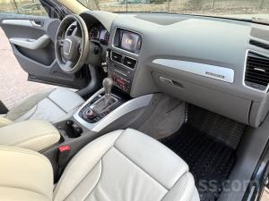 Pelēks Audi Q5 2010 Rīga, ar dzinēja tilpumu 3.00 L un nobraukumu 0 tūkst. km par 8550 €, foto 28 vietnē AUTOMOTO.COM.LV