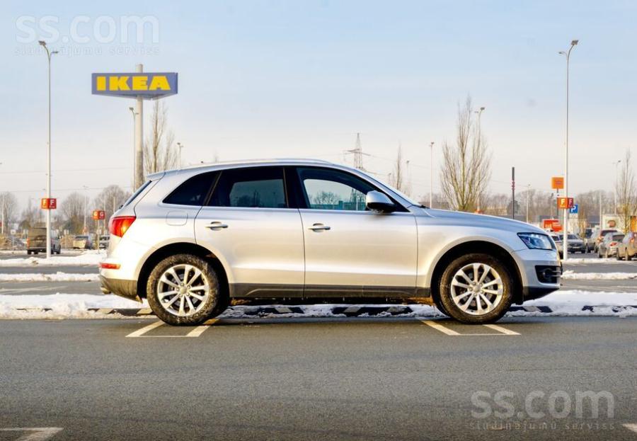 Grey Audi Q5 2010 in Riga, with an engine capacity of 3.00 L and mileage of 370 thousand km for 7590 €, photo 5 on AUTOMOTO.COM.LV