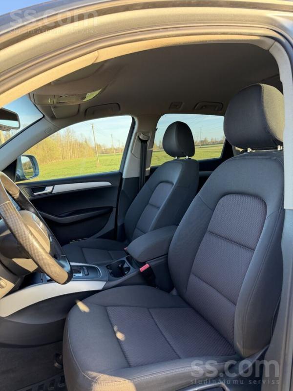 Pelēks Audi Q5 2010 Aizkraukle, ar dzinēja tilpumu 2.00 L un nobraukumu 300 tūkst. km par 9600 €, foto 4 vietnē AUTOMOTO.COM.LV