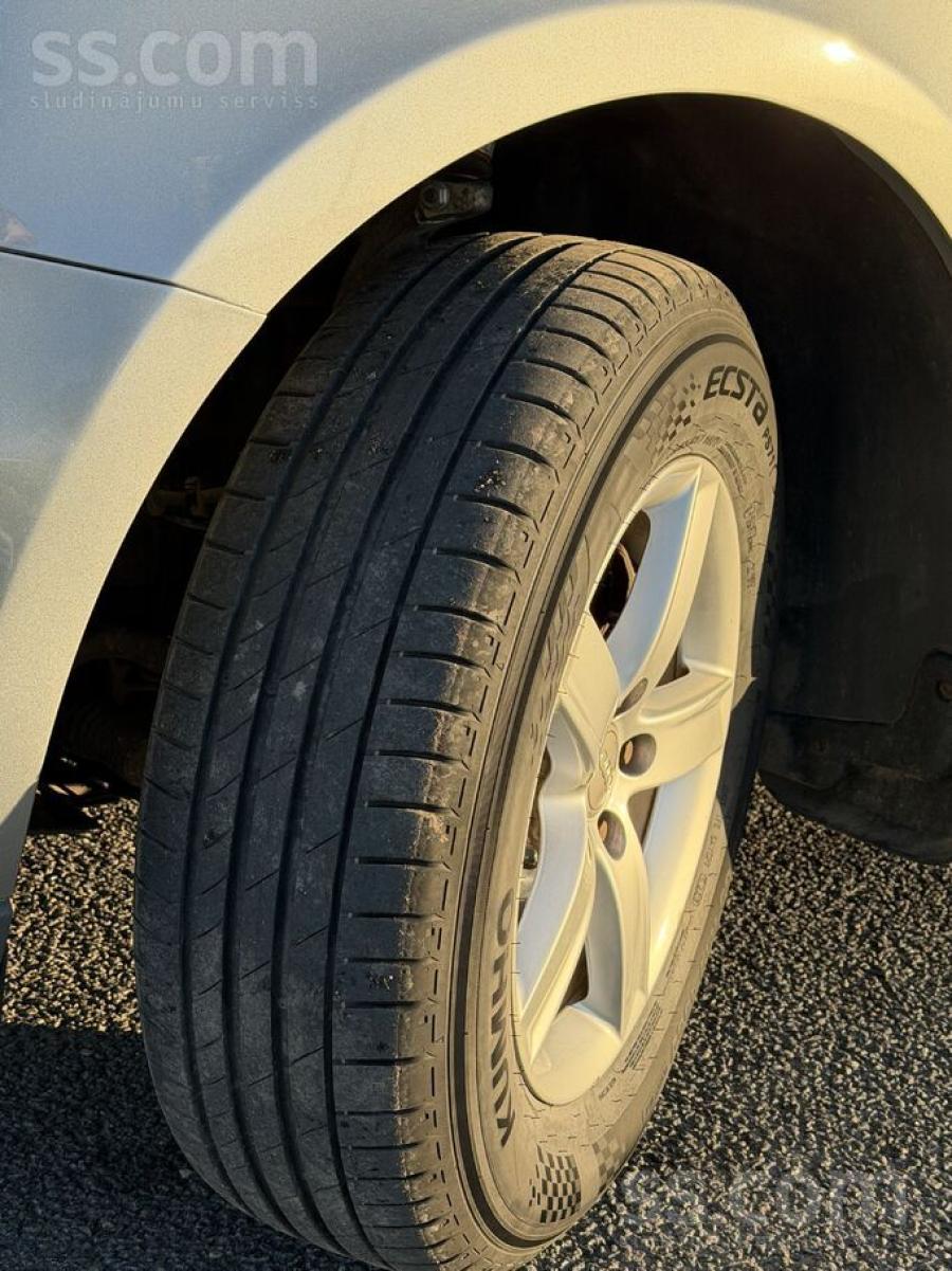 Pelēks Audi Q5 2010 Aizkraukle, ar dzinēja tilpumu 2.00 L un nobraukumu 300 tūkst. km par 9600 €, foto 14 vietnē AUTOMOTO.COM.LV