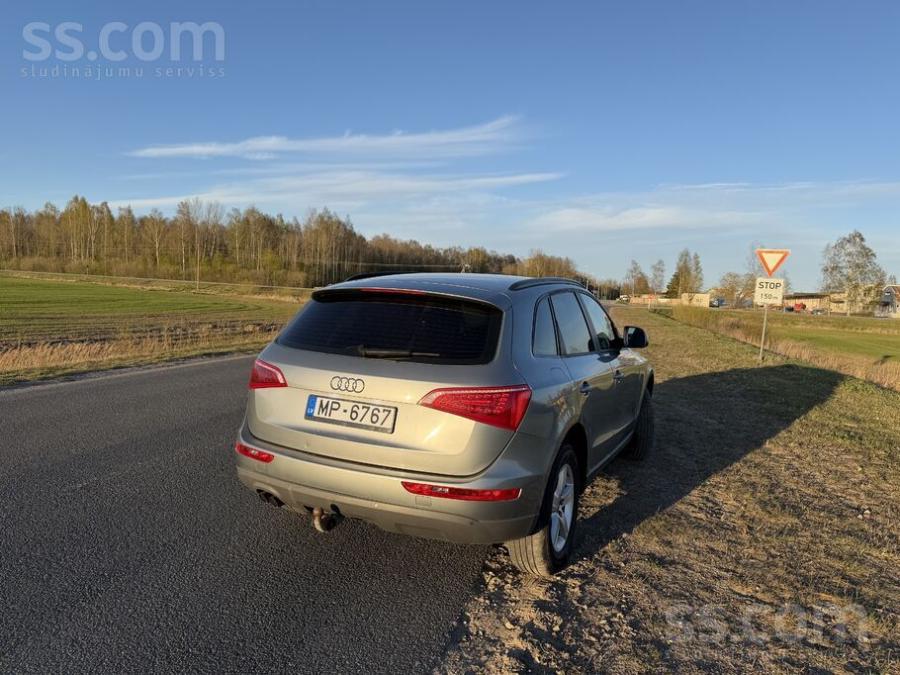 Pelēks Audi Q5 2010 Aizkraukle, ar dzinēja tilpumu 2.00 L un nobraukumu 300 tūkst. km par 9600 €, foto 17 vietnē AUTOMOTO.COM.LV