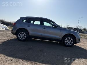 Pelēks Audi Q5 2010 Daugavpils, ar dzinēja tilpumu 2.00 L un nobraukumu 227 tūkst. km par 9250 €, foto 7 vietnē AUTOMOTO.COM.LV