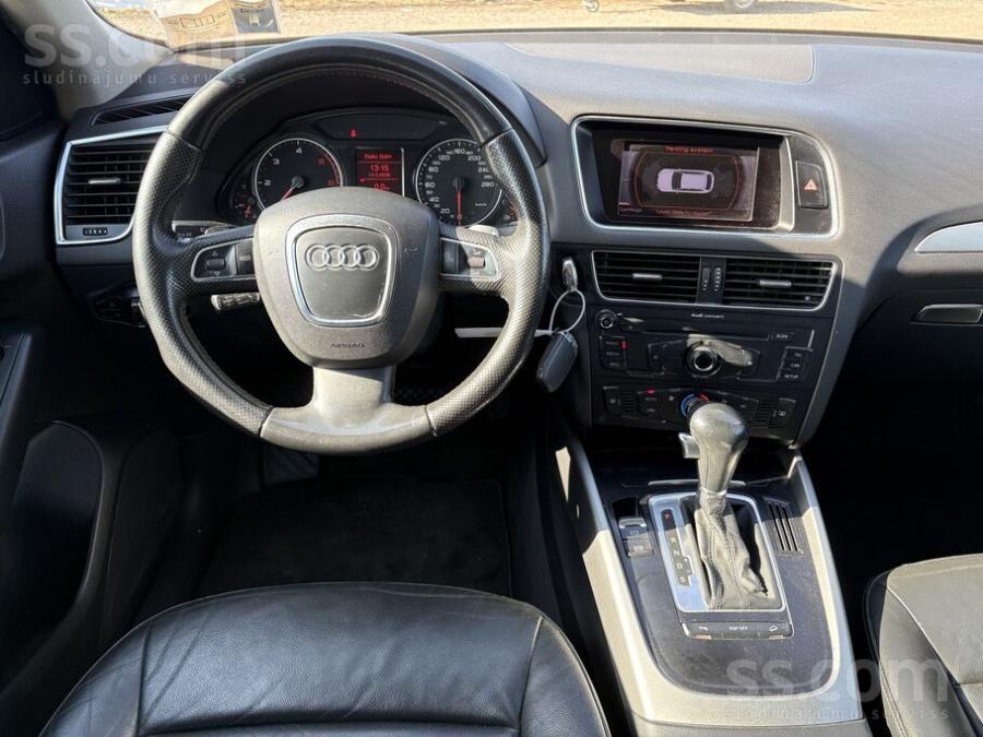 Pelēks Audi Q5 2010 Daugavpils, ar dzinēja tilpumu 2.00 L un nobraukumu 227 tūkst. km par 9250 €, foto 11 vietnē AUTOMOTO.COM.LV