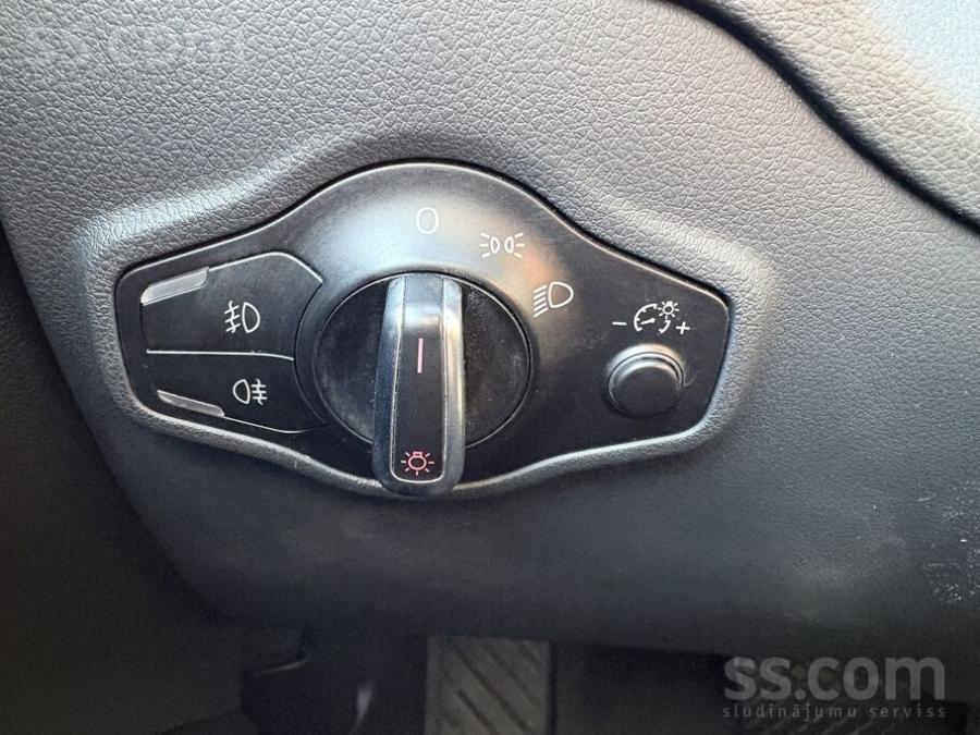 Pelēks Audi Q5 2010 Daugavpils, ar dzinēja tilpumu 2.00 L un nobraukumu 227 tūkst. km par 9250 €, foto 16 vietnē AUTOMOTO.COM.LV
