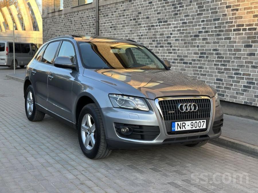 Pelēks Audi Q5 2010 Tukums, ar dzinēja tilpumu 2.00 L un nobraukumu 185 tūkst. km par 7990 €, foto 1 vietnē AUTOMOTO.COM.LV