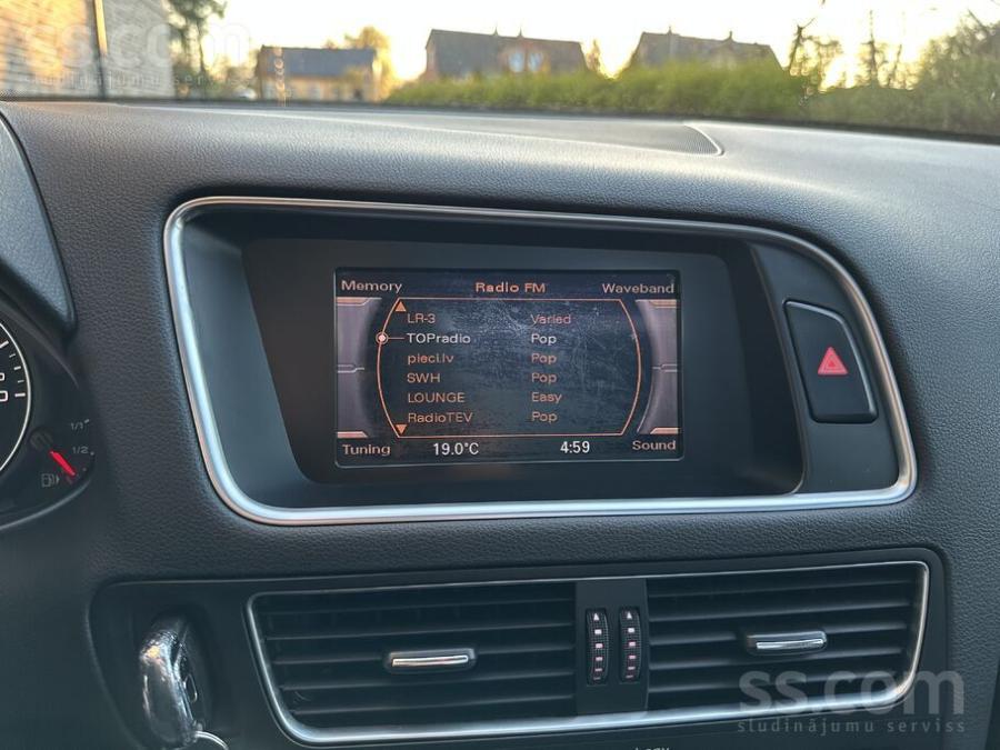 Pelēks Audi Q5 2010 Tukums, ar dzinēja tilpumu 2.00 L un nobraukumu 185 tūkst. km par 7990 €, foto 22 vietnē AUTOMOTO.COM.LV