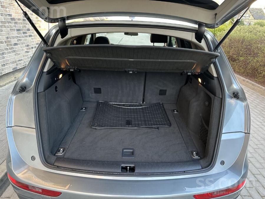 Pelēks Audi Q5 2010 Tukums, ar dzinēja tilpumu 2.00 L un nobraukumu 185 tūkst. km par 7990 €, foto 25 vietnē AUTOMOTO.COM.LV
